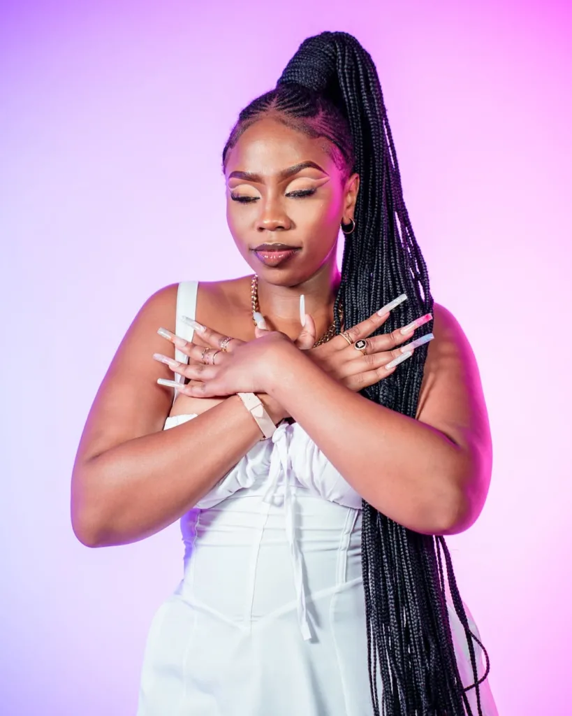 ALBUM REVIEW: UMCULO BY BASSIE